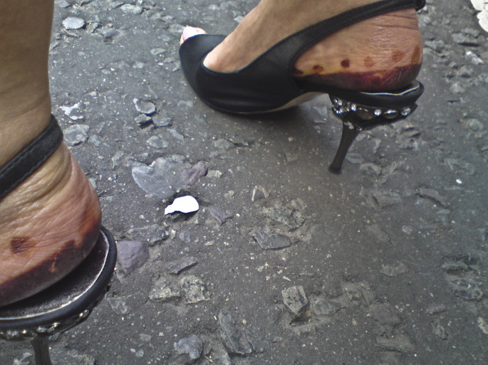 feet and decoration – Mish Aminoff