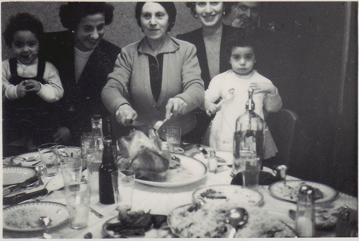 Ancestry & Ritual: Persian Jews in 1950s London do Christmas lunch ...