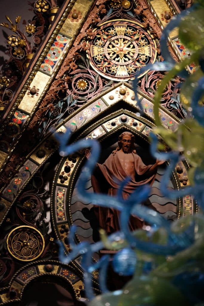 Glass Sculptures and Installations - MISH AMINOFF