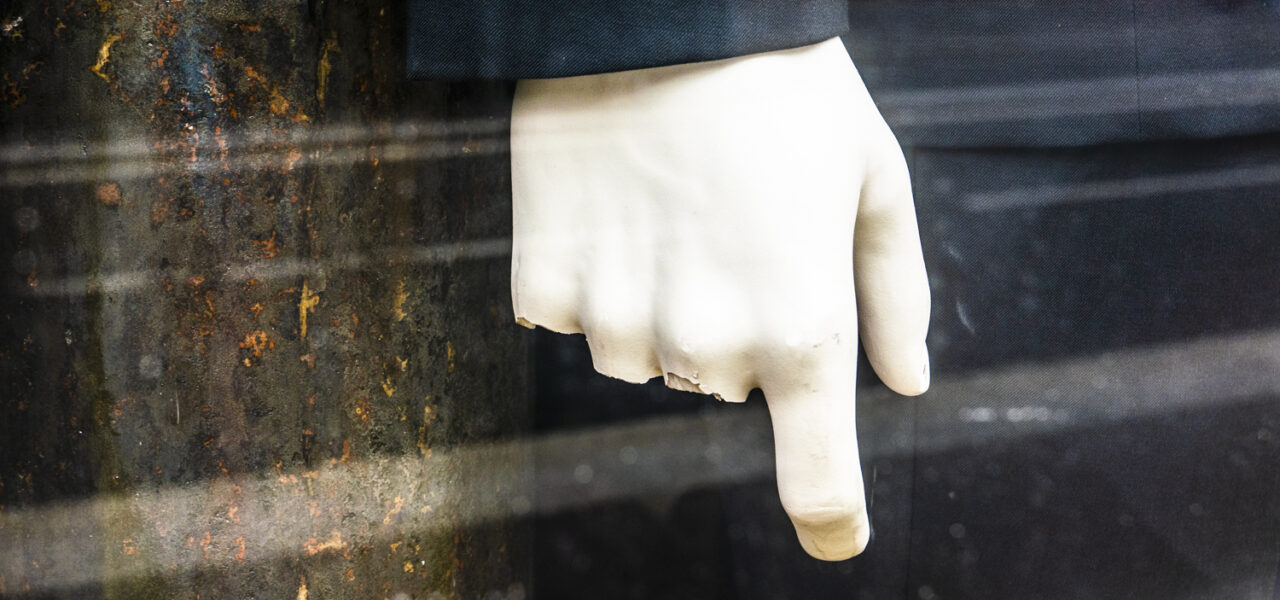 Mannequin Hands: Gesture, Surrealism and Damage – Mish Aminoff