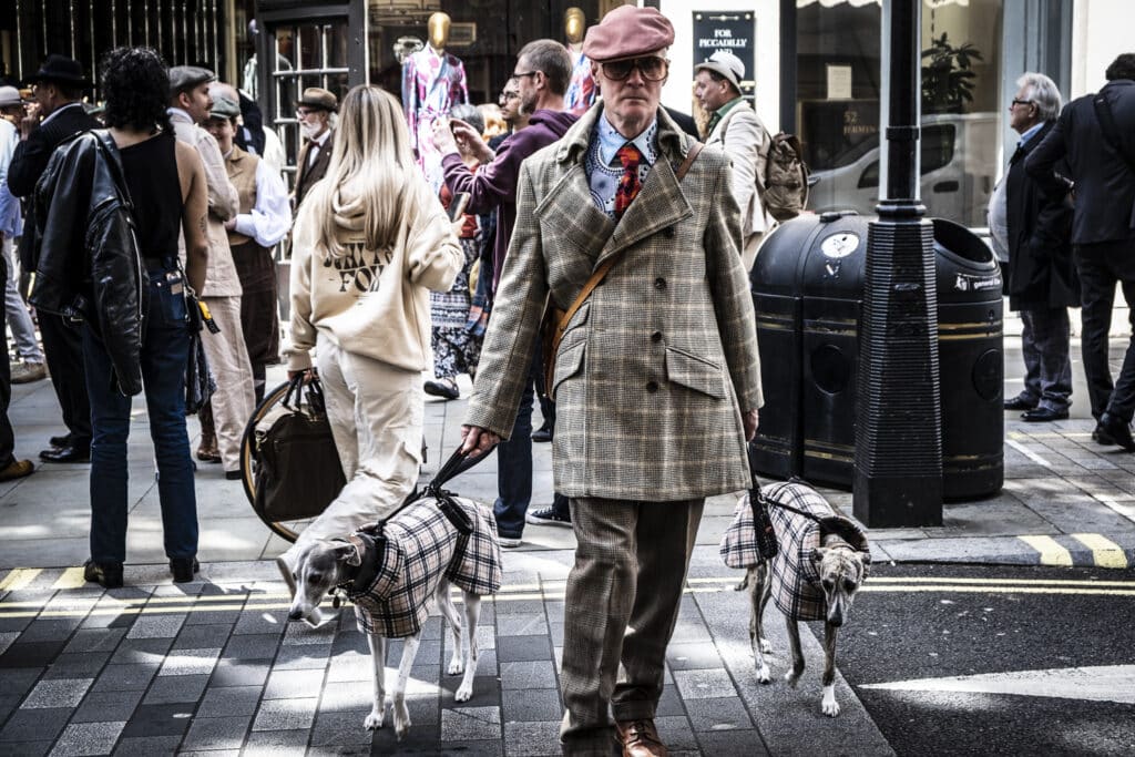 On Strolling & Images from the Grand Flaneur Walk 2023 - MISH AMINOFF