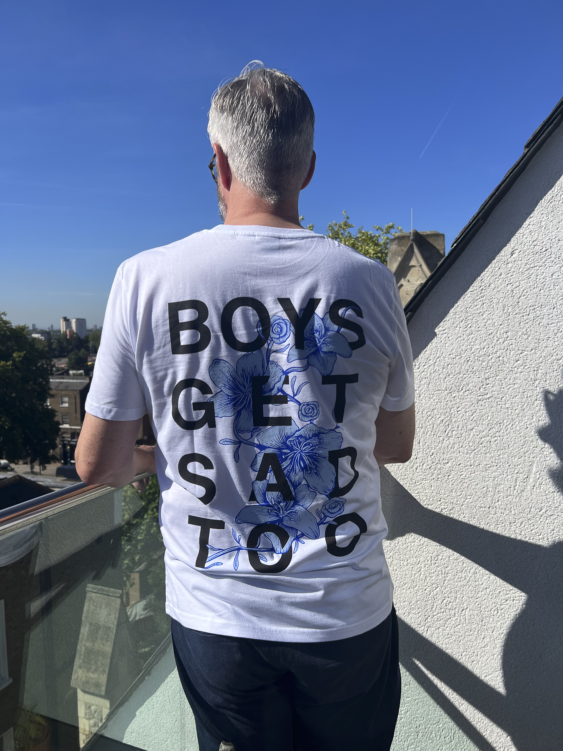 Sending Out a Message : Speaking Through Clothing - MISH AMINOFF